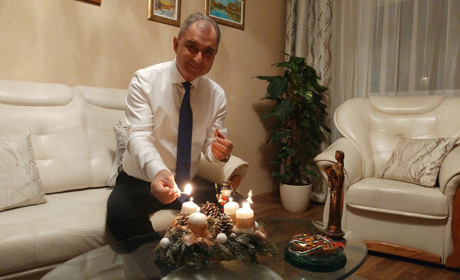 A múlt köde. 2018. Irodát közel félmillióért bérel Miskolcon a fideszes ...